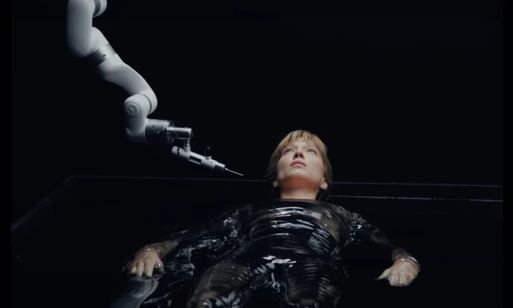 "The Beast" Trailer: Léa Seydoux from 'Crimes of the Future' Ventures ...